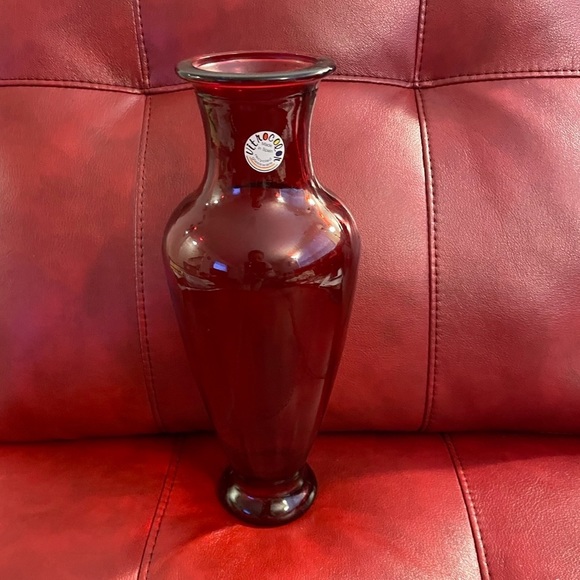 Vitrocolor | Accents | Nwot Vitrocolor Scarlet Ruby Red Glass 2 Vase ...
